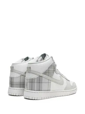 Nike Dunk High Plaid Sneakers - Grey