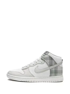 Nike Dunk High Plaid Sneakers - Grey