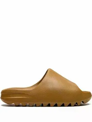 ADIDAS X YEEZY Slides - Brown