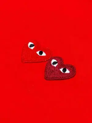 Play Comme Des Garcon Embroidered Heart T-shirt