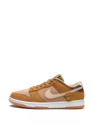 Nike Dunk Low Se Teddy Bear Praline Sneakers - Brown