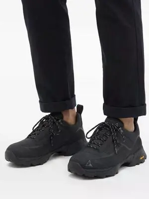 ROA Low-top Chunky Sole Sneakers