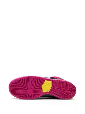 Nike Sb Dunk High Run The Jewels Sneakers - Pink