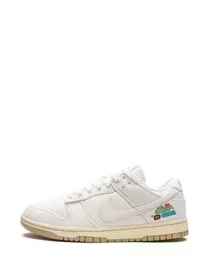 Nike Dunk Low The Future Is Equal Sneakers - Neutrals