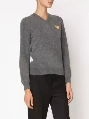 Play Comme Des Garcon Embroidered Heart V-neck Sweater - Grey