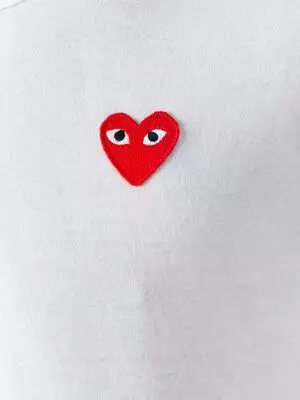 Play Comme Des Garcon Heart Patch Long-sleeved T-shirt - White