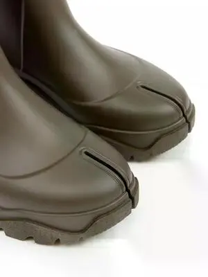 MAISON MARGIELA Tabi Boots - Brown