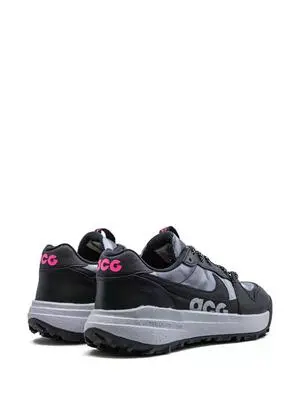 Nike Lowcate Sneakers