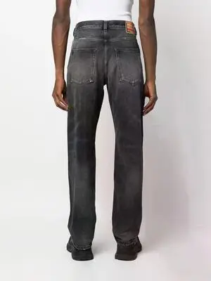 DIESEL® 2010 D-macs 007j5 Straight-leg Jeans