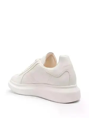 Alexander McQueen Oversized Retro Sneakers - Neutrals