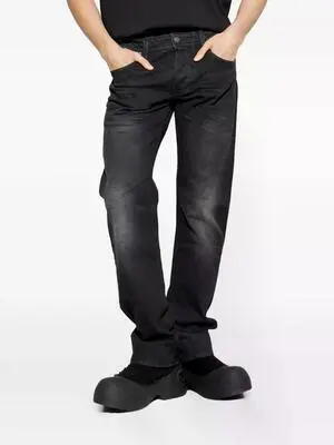 DIESEL® 1985 Larkee Jeans