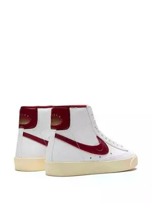 Nike Blazer Mid '77 Sneakers