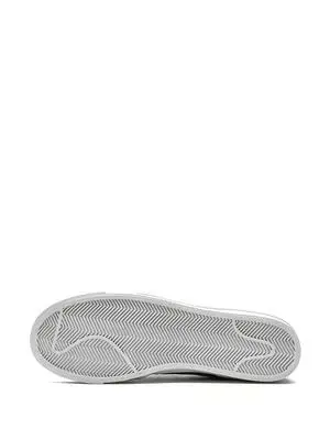 Nike Low-top Sneakers