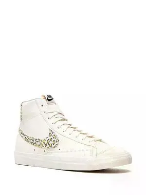Nike Blazer Mid '77 Se High Top Leather Sneakers