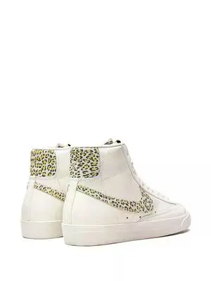 Nike Blazer Mid '77 Se High Top Leather Sneakers