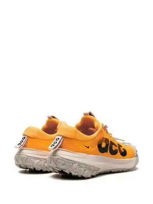 Nike Mountain Fly Low 2 Laser Sneakers - Orange