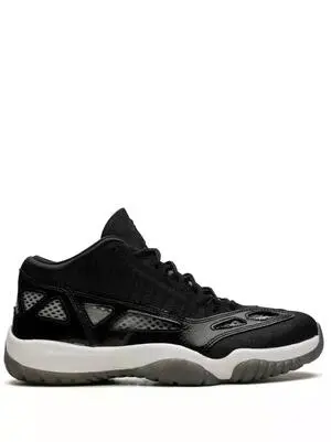JORDAN Air Low Ie Sneakers - Black