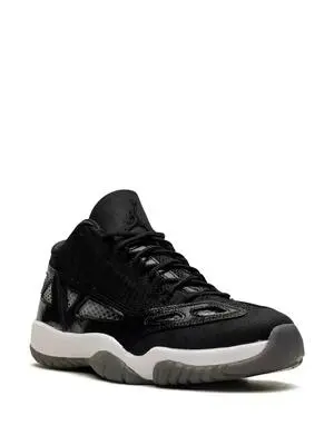 JORDAN Air Low Ie Sneakers - Black