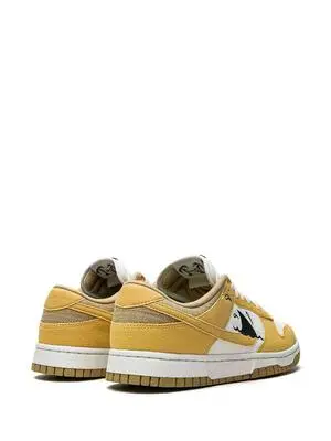 Nike Dunk Low Retro Sneakers - Yellow