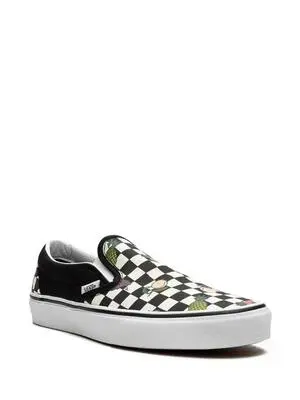VANS Classic Slip-on Fruit Checkerboard Sneakers - Black