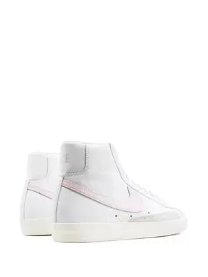 Nike Blazer Mid '77 Vintage Sneakers - White