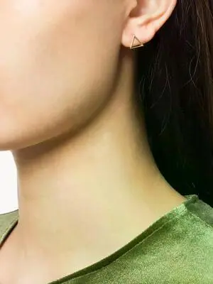 Shihara Triangle Earring 10