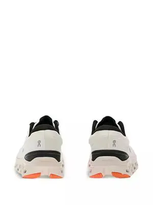 On Cloudstratus Sneakers