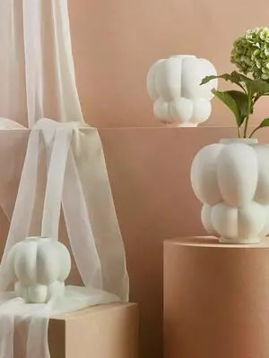 AYTM Uva Geometric-body Vase