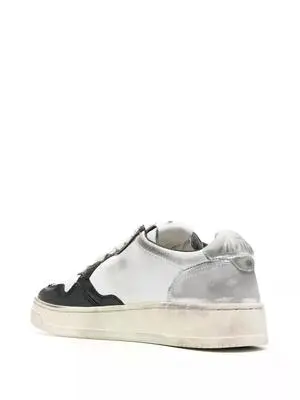 AUTRY Medalist Leather Sneakers - White