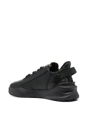 Fendi Flow Low-top Sneakers - Black