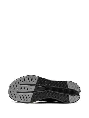 On Cloudsurfer Low-top Sneakers - Black