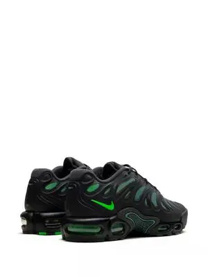Nike Air Max Plus Drift Sneakers