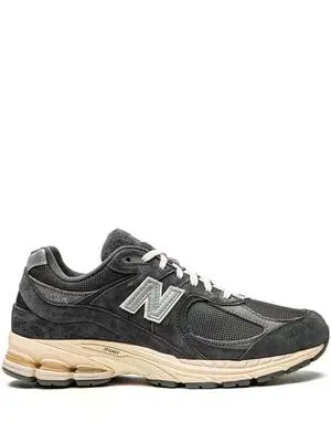 NEW BALANCE 2002r Low-top Sneakers
