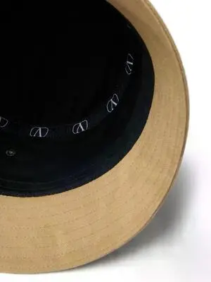 Valentino Garavani Vlogo Signature Bucket Hat