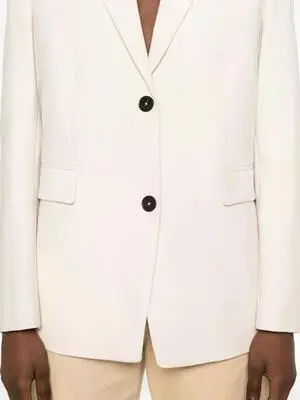 Closed Lola Blazer