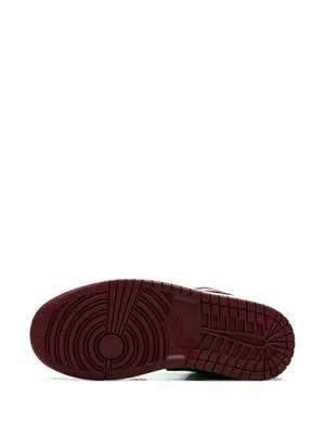 JORDAN 1 Low Se Velvet Black Toe Sneakers - Red