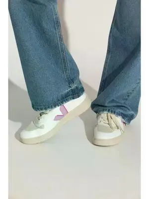 VEJA V-10 Sneakers - White