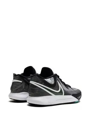 Nike Kyrie 8 Sneakers