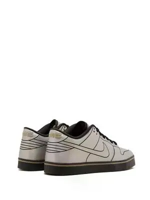 Nike Dunk Se Delorean Sneakers