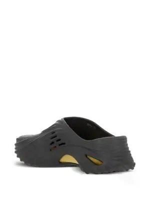 CROCS Echo Wave Slides - Black