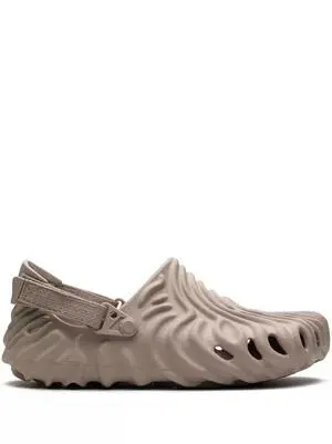 CROCS Pollex Salehe Bembury Horchata Mules - Neutrals