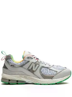 NEW BALANCE X Ganni 2002r Sneakers