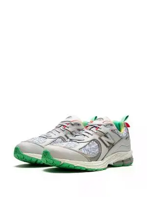 NEW BALANCE X Ganni 2002r Sneakers