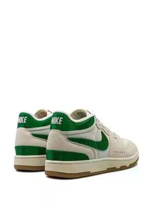 Nike Attack Sp Panelled Sneakers - Neutrals