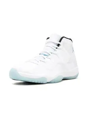 JORDAN Air Retro Legend Blue Sneakers - White