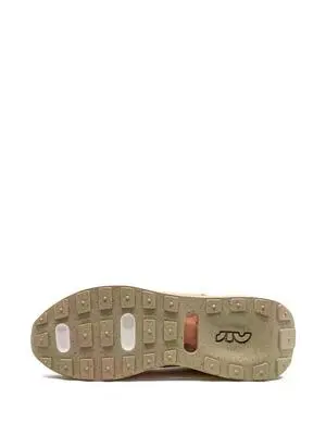 Nike Air Max Pre-day Sun Club Sneakers