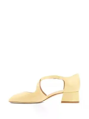 STUART WEITZMAN 35mm Clem Pumps
