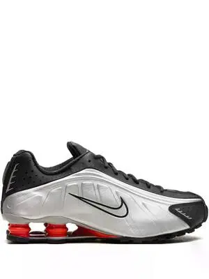 Nike Shox R4 Sneakers - Silver