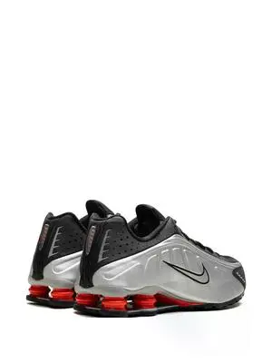 Nike Shox R4 Sneakers - Silver