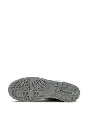 Nike Dunk Low Sneakers - Grey